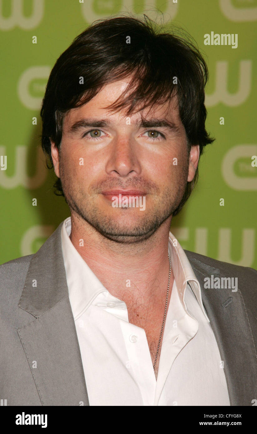 Actor matthew settle hi-res stock photography and images - Alamy