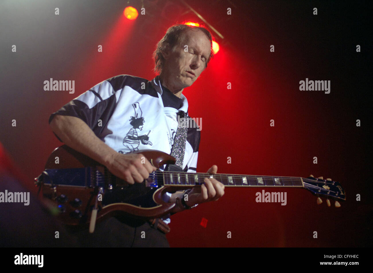 May 19, 2007 - Norfolk, VA, USA - Founding memebers of The Doors, Ray ...