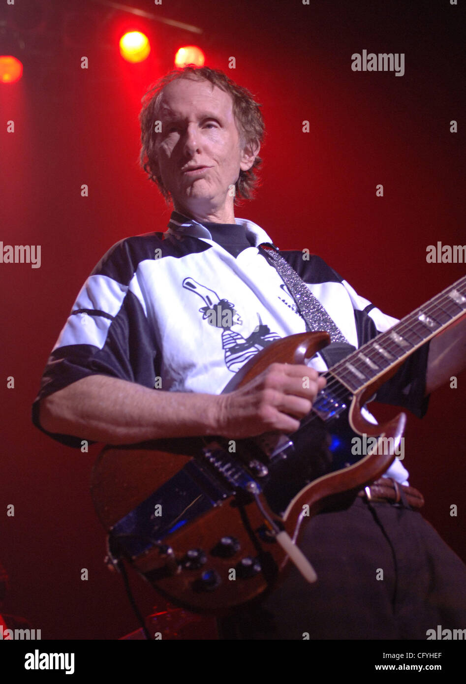 May 19, 2007 - Norfolk, VA, USA - Founding memebers of The Doors, Ray ...