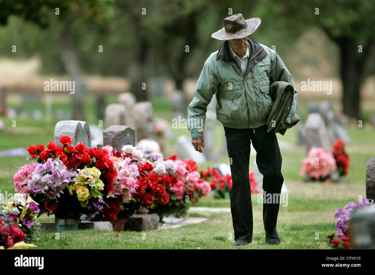 May 21 , 2007 Escondido, Ca.USA . CHESTER "CHET ROHN, a 89 year old ...