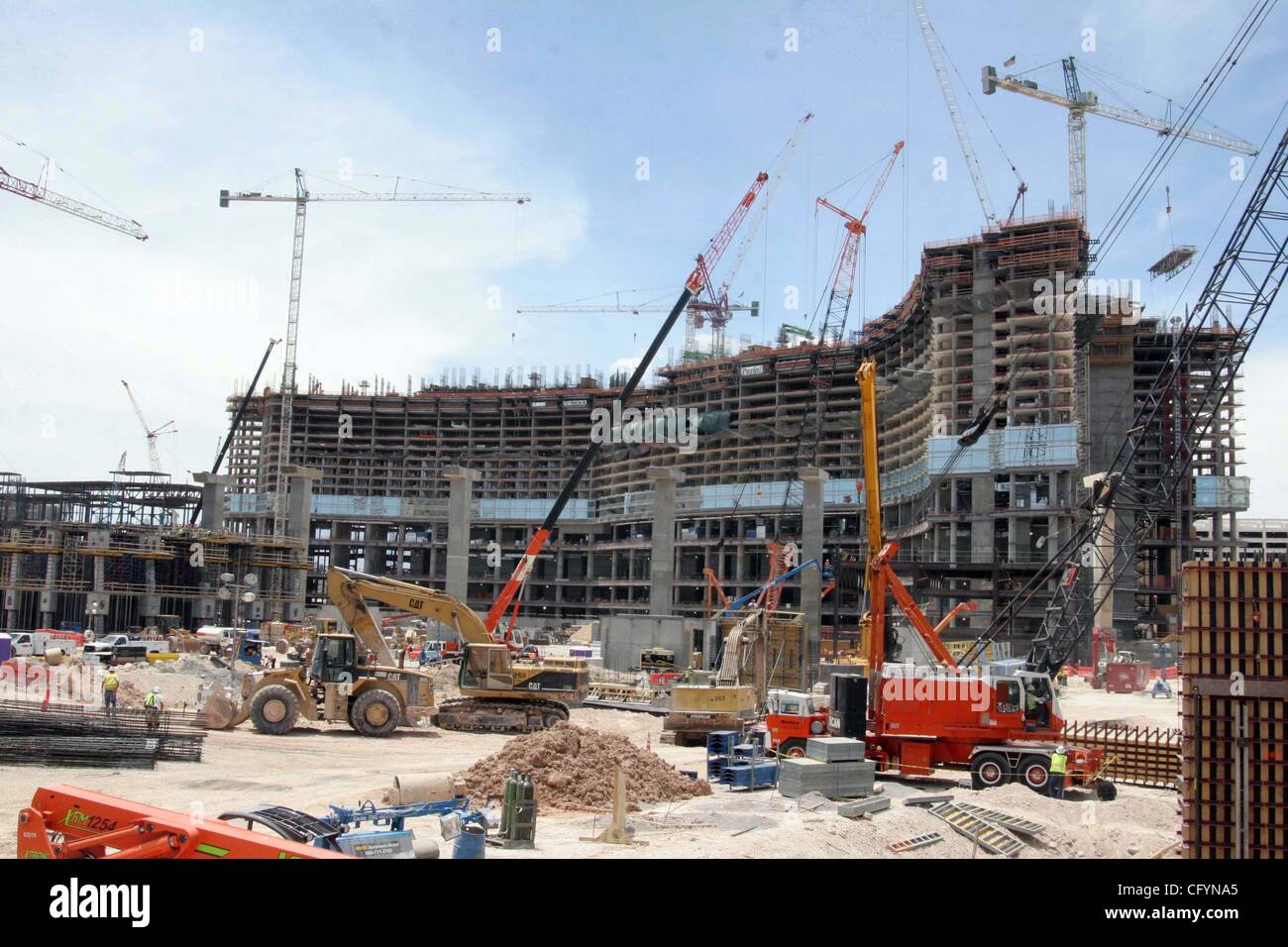 May 24, 2007 - Hollywood, California, U.S. - K53207EG.THE Hollywood ...