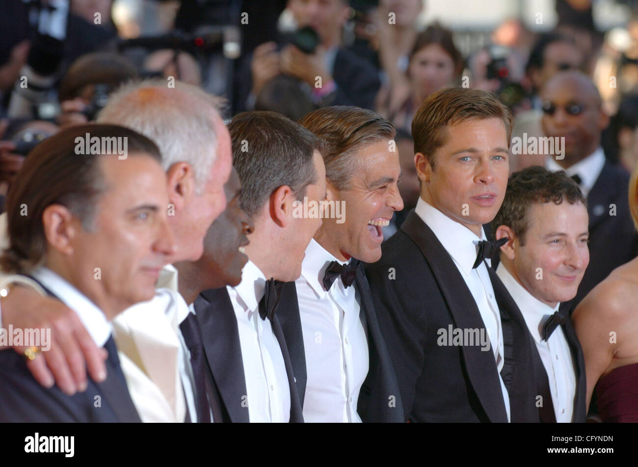 George clooney brad pitt matt damon hi-res stock photography and images ...