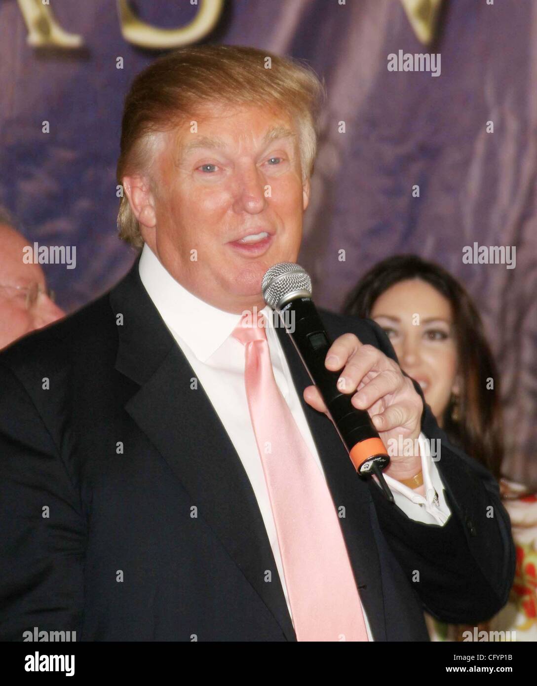 May 26, 2007 - Hollywood, California, U.S. - K53256EG.donald trump ...