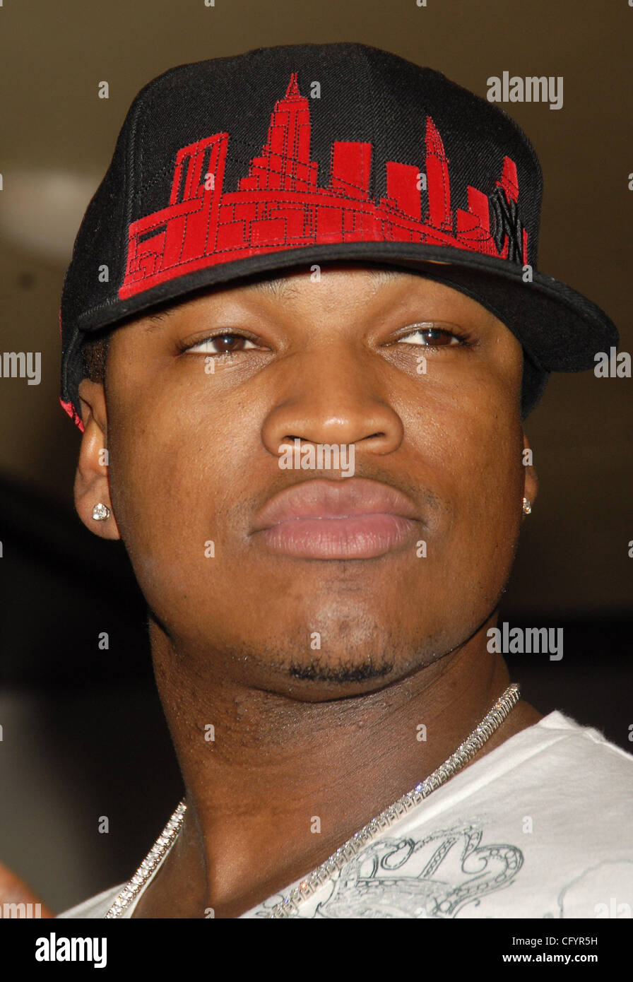 May 29, 2007 - New York, NY, USA - NE-YO at MTV studios in Times Square ...
