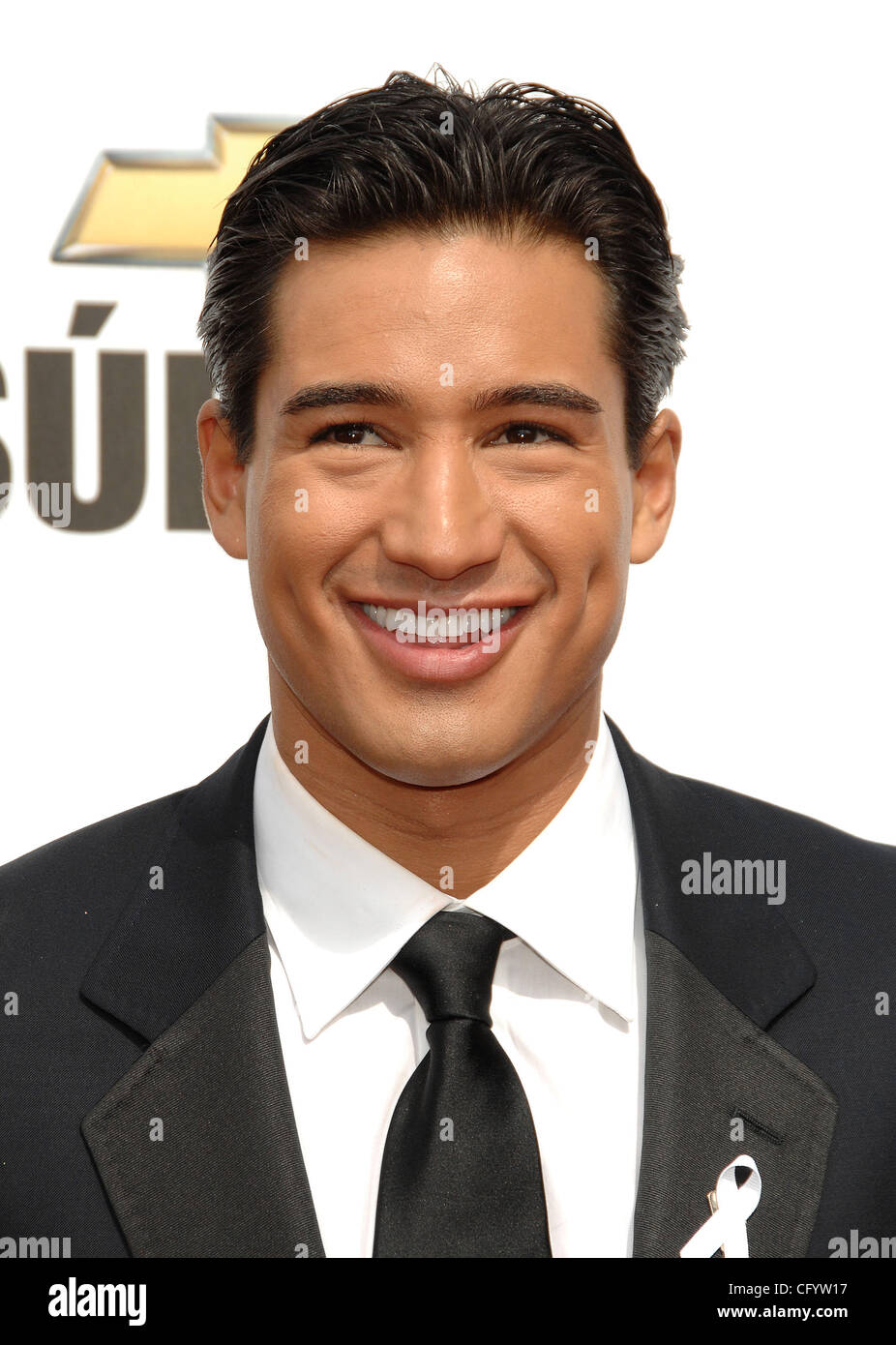 Actor mario lopez hi-res stock photography and images - Alamy