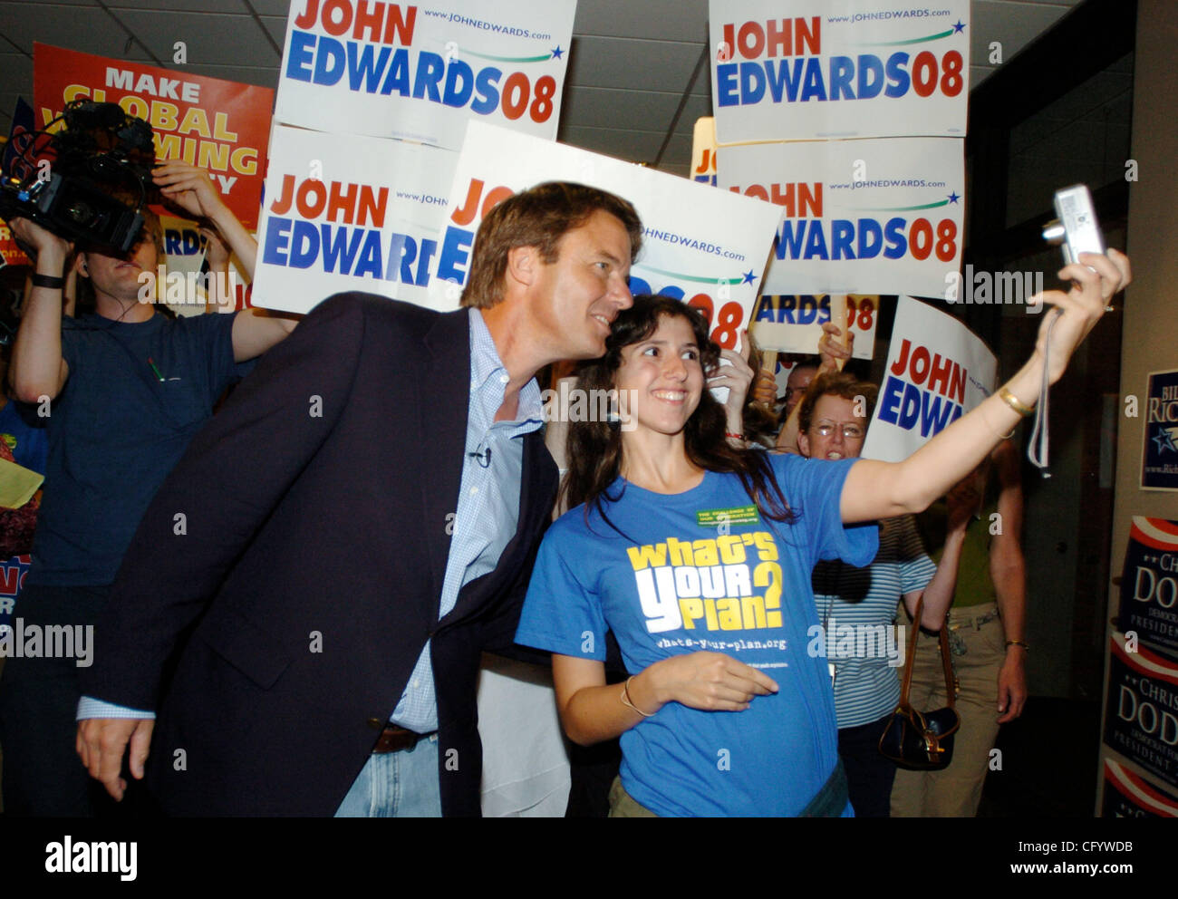 John Edwards arrives to the 8th Annual Hall of Fame Celebration ...