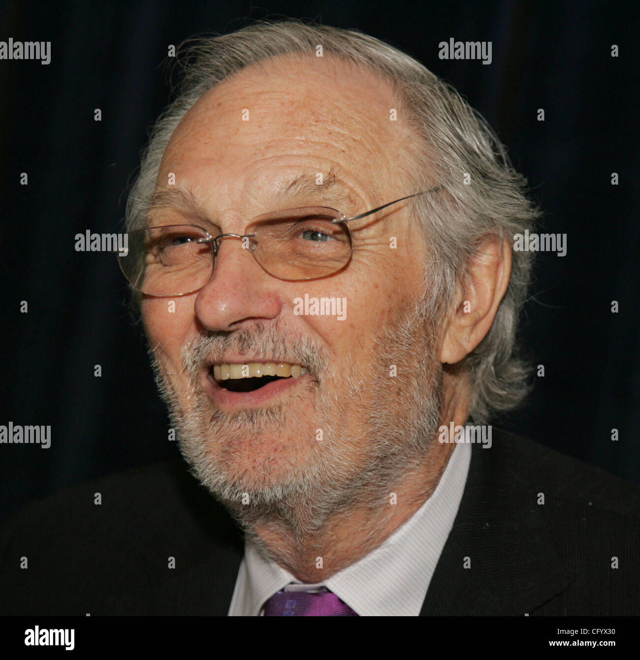 Jun 02, 2007 - New York, NY, USA - Author/actor ALAN ALDA promotes his ...