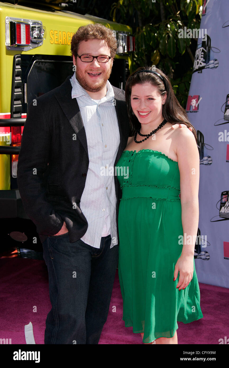 Jun 03, 2007 - Hollywood, CA, USA - SETH ROGAN and guest at the 2007 ...