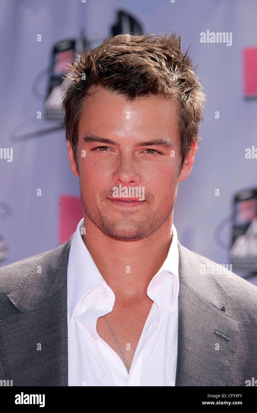 Jun 1, 2007 - Hollywood, California, USA - Actor JOSH DUHAMEL at the ...