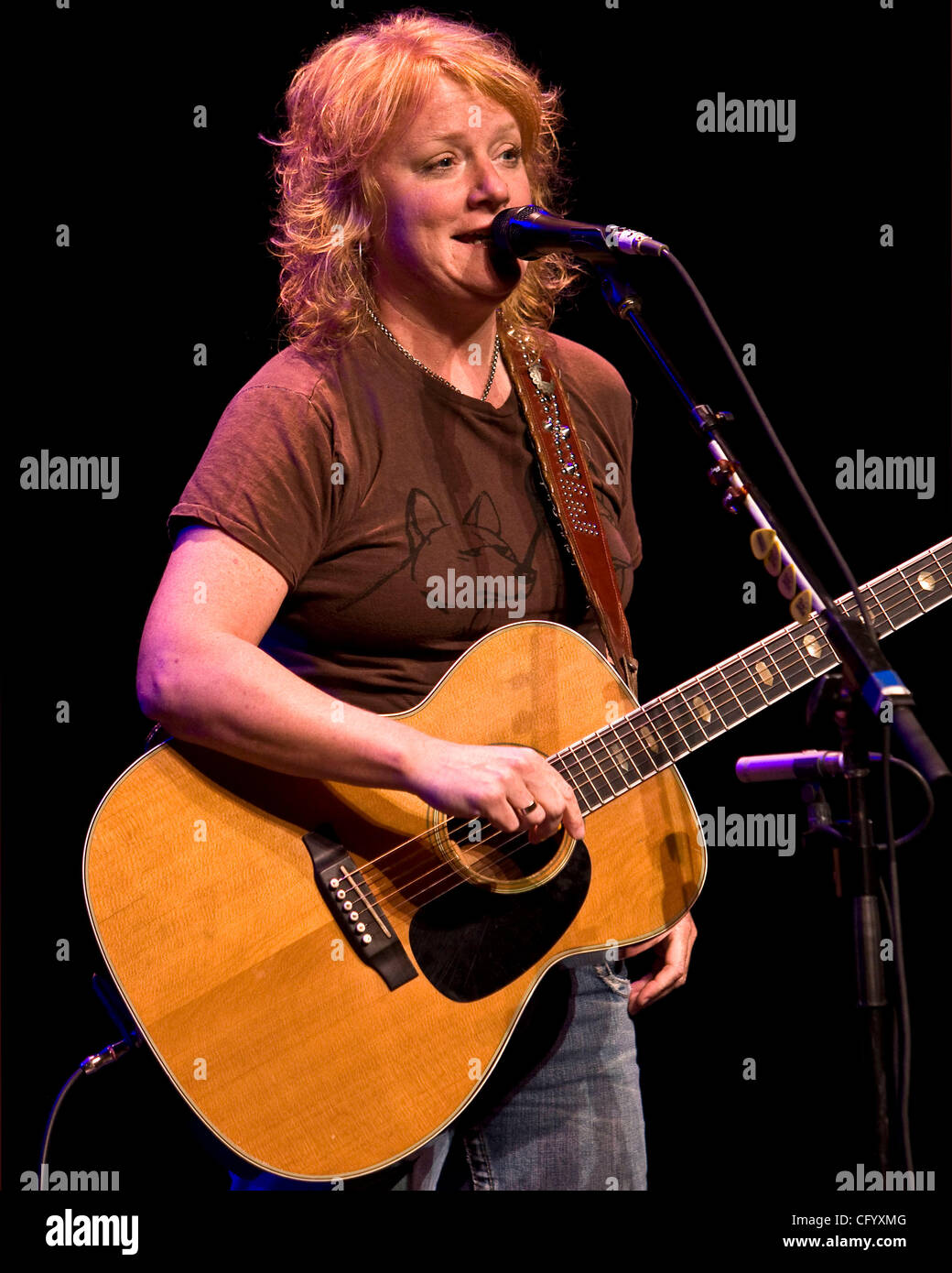 Indigo Girl, Emily Saliers sings Folk Rock at Pechanga Resort and ...