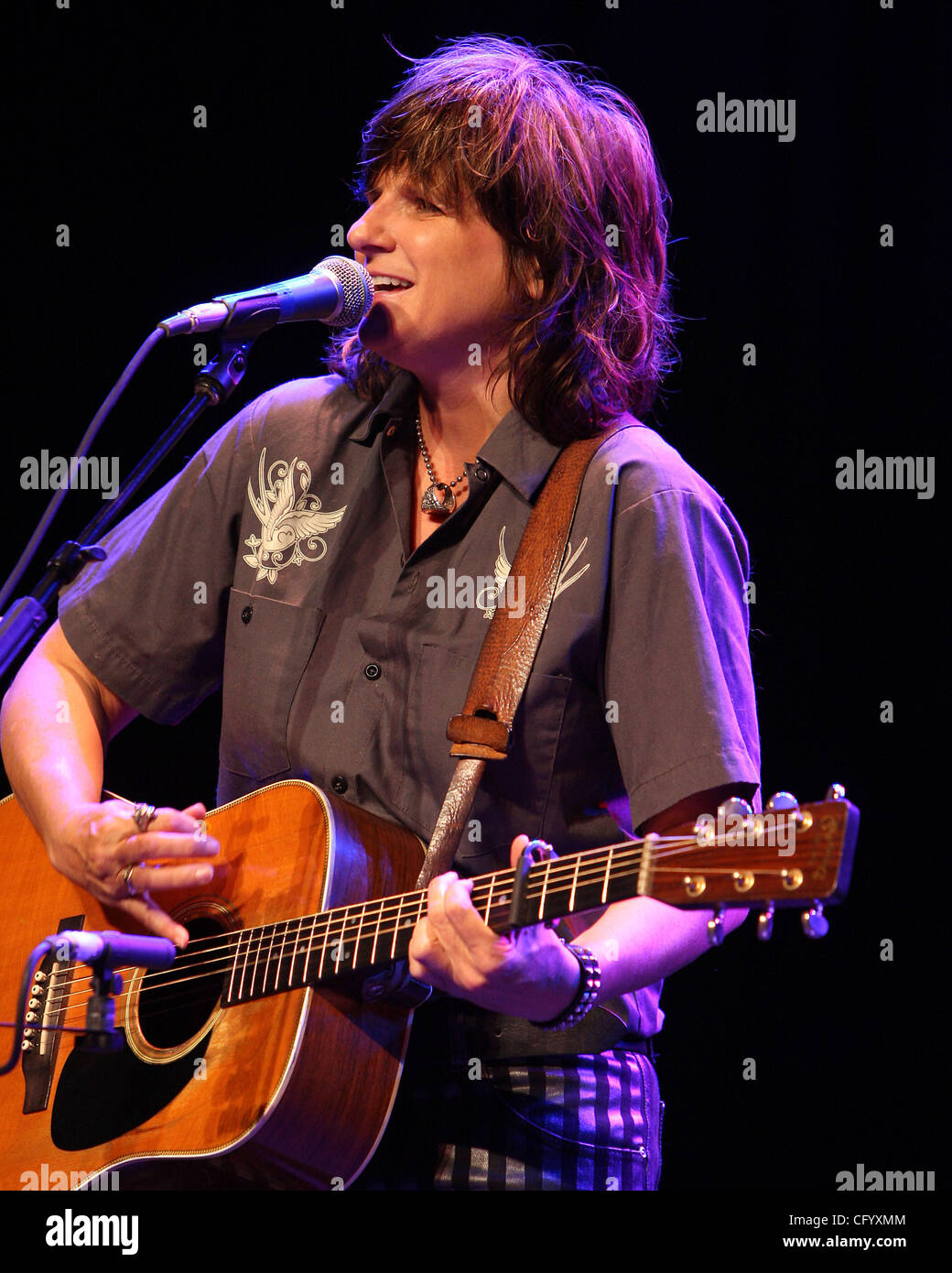 Indigo Girl, Amy Ray sings Folk Rock at Pechanga Resort and Casino, in ...