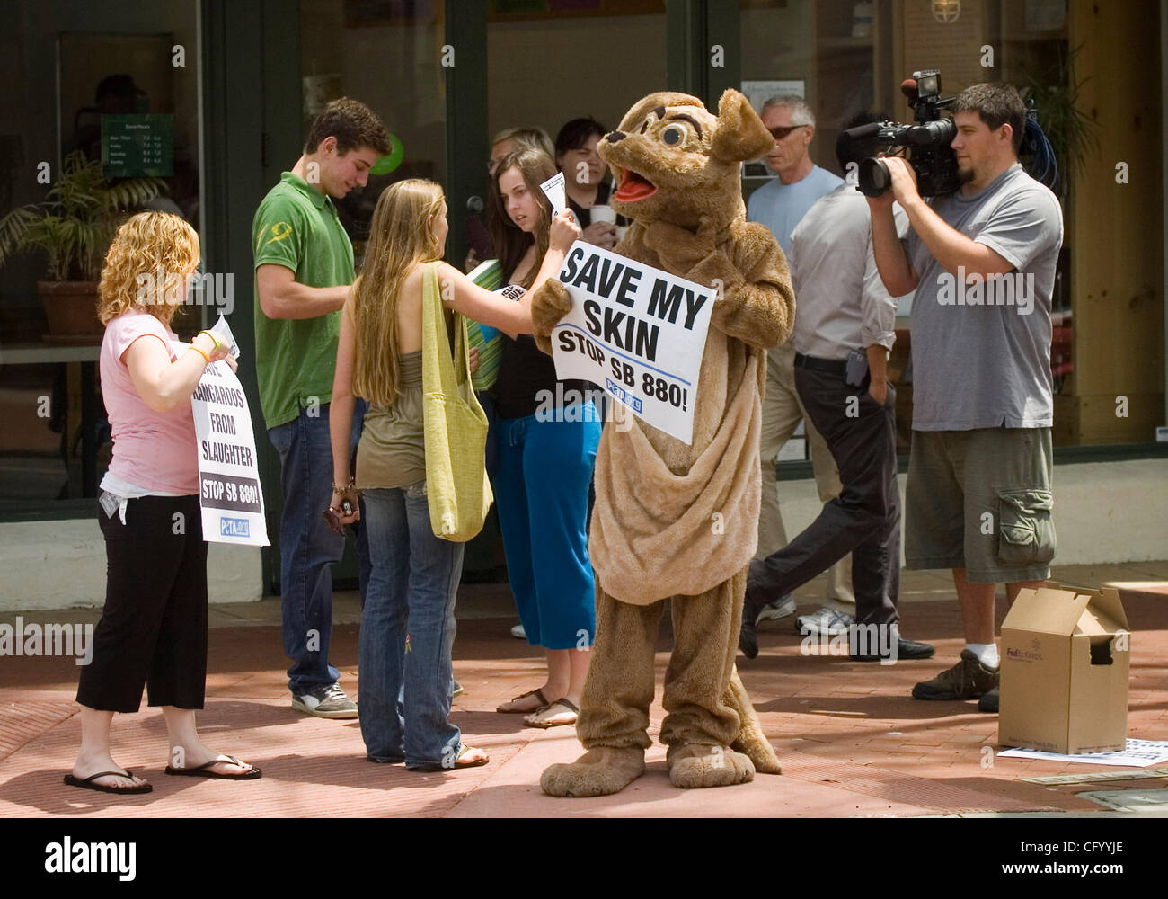 Jun 05, 2007 - Santa Barbara, CA, USA - A protester from People for the ...