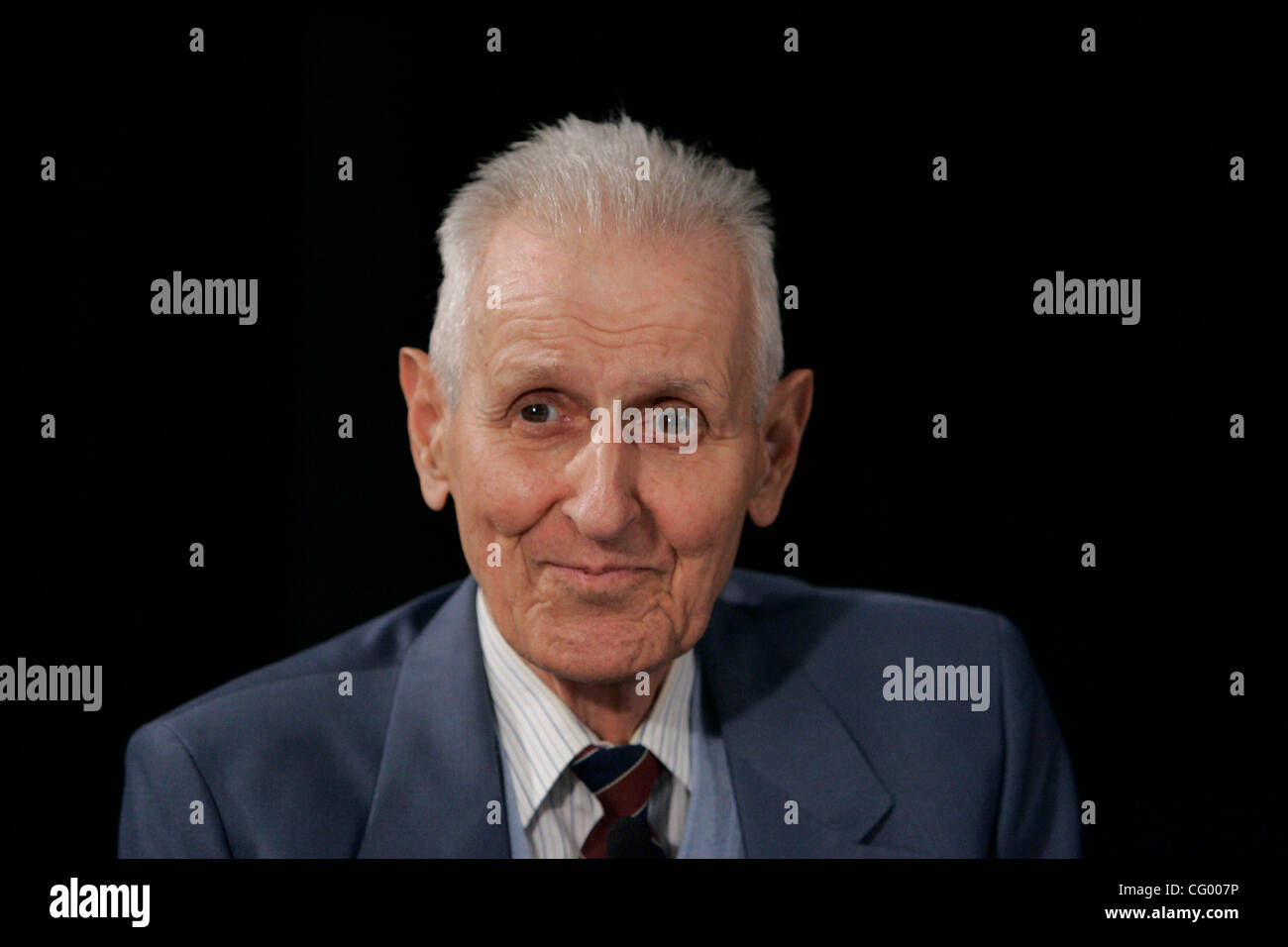Kevorkian hi-res stock photography and images - Alamy
