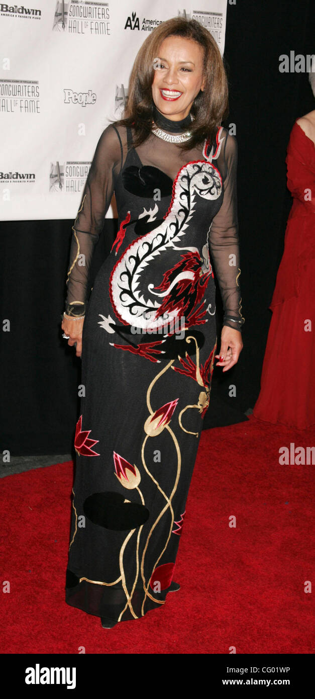 Marilyn Mccoo High Resolution Stock Photography and Images - Alamy