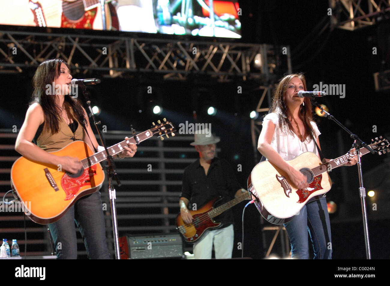 Jun 7, 2007 Nashville, TN; USA, Musicians MICHELLE BRANCH and JESSICA ...