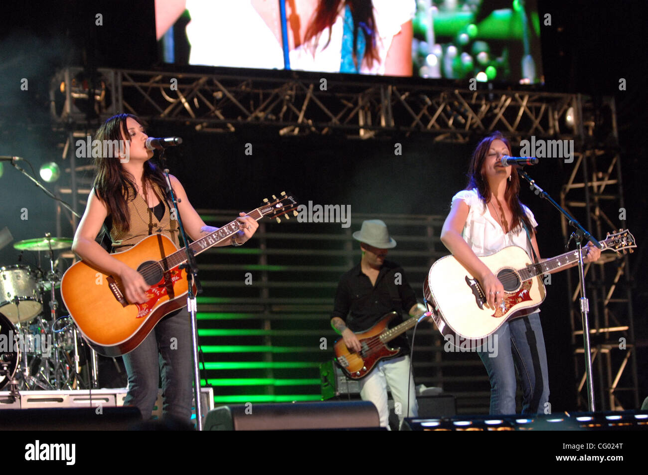 Jun 7, 2007 Nashville, TN; USA, Musicians MICHELLE BRANCH and JESSICA ...