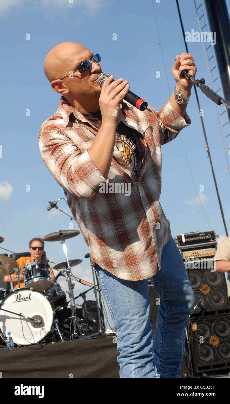 Jun 7, 2007 Nashville, TN; USA, Singer KEVIN SHARP performs live at The ...