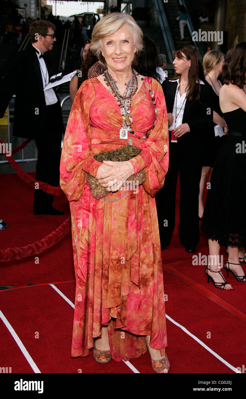 Jun 07, 2007 - Hollywood, CA, USA - CLORIS LEACHMAN at the 35th AFI ...