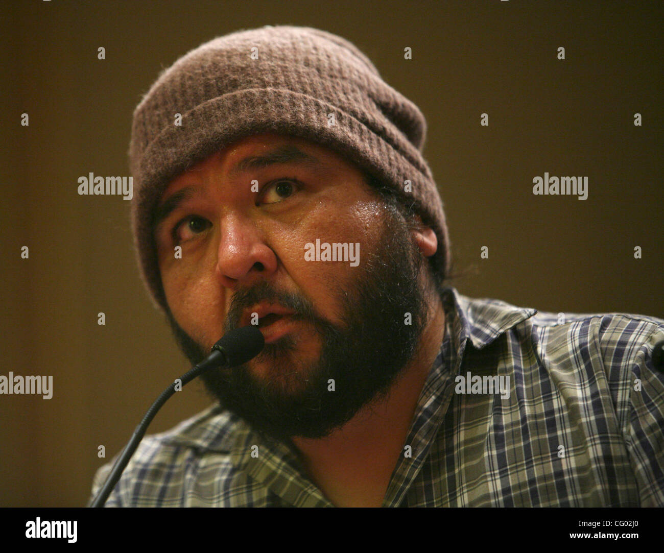 Aggressive panhandling hi-res stock photography and images - Alamy