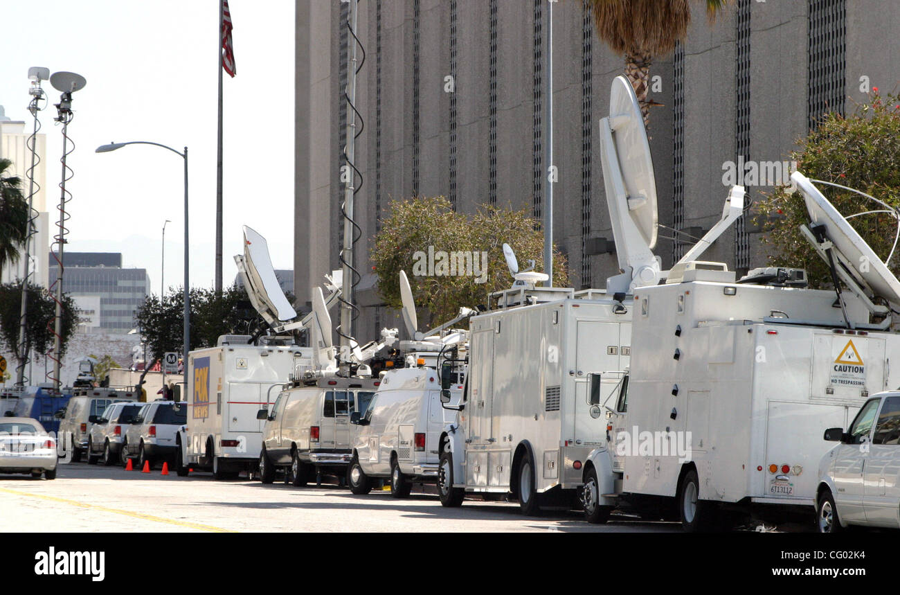Satellite Trucks High Resolution Stock Photography and Images - Alamy