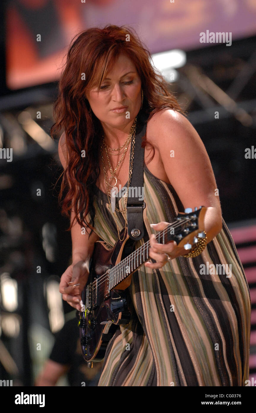 Jun 9, 2007 Nashville, TN; USA, Singer JO DEE MESSINA performs live at ...