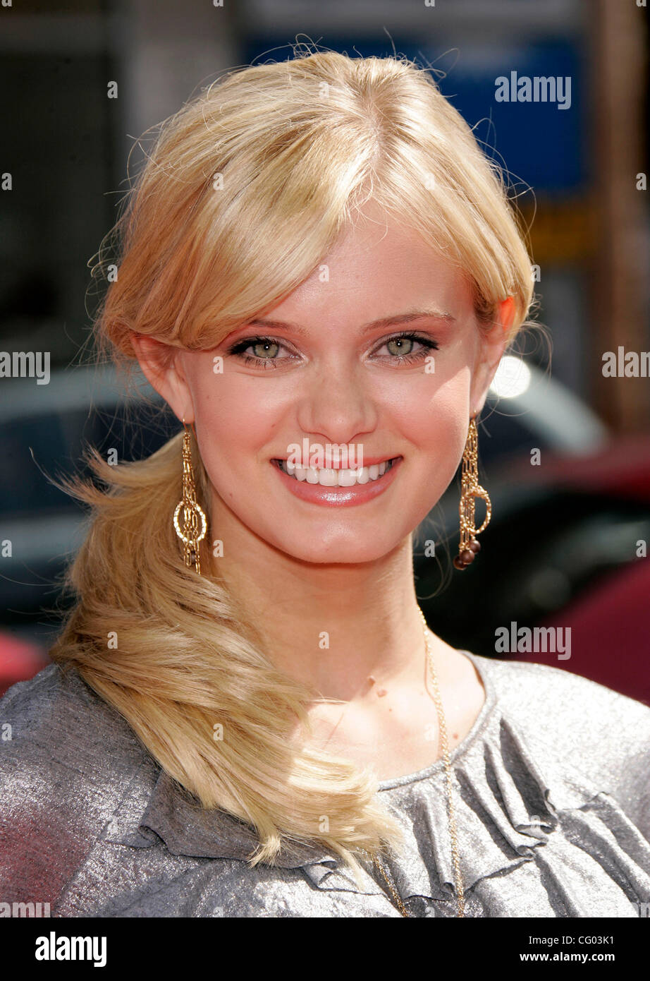 Sara Oneill's Instagram, Twitter & Facebook on IDCrawl