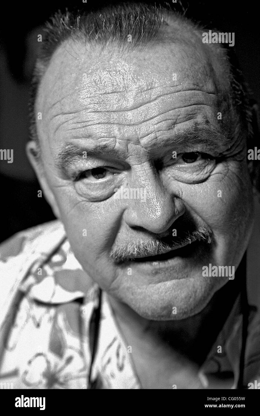Jun 11, 2007 - Miami, Florida, USA - Actor DICK BUTKUS photographed in ...