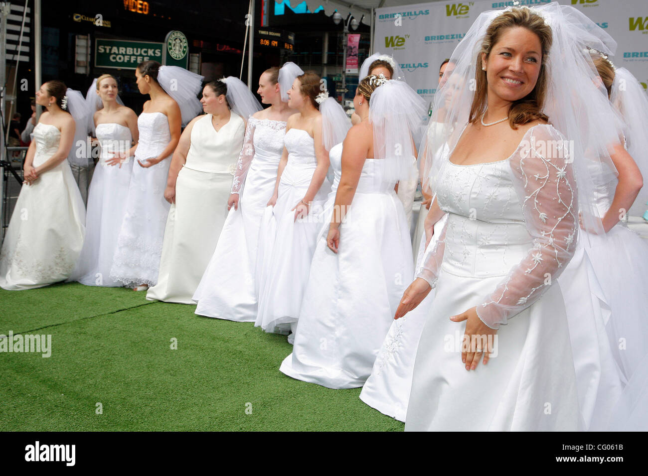 Cake eating contest hi-res stock photography and images - Alamy