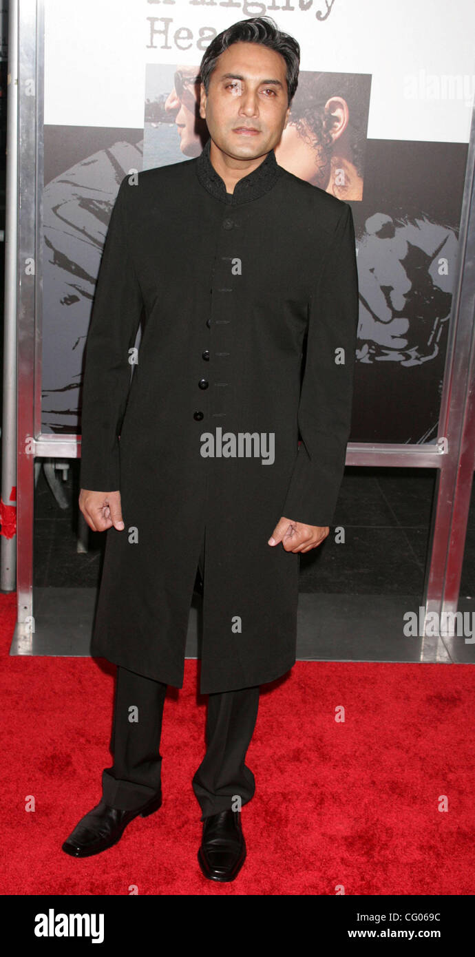 Adnan siddiqui hi-res stock photography and images - Alamy