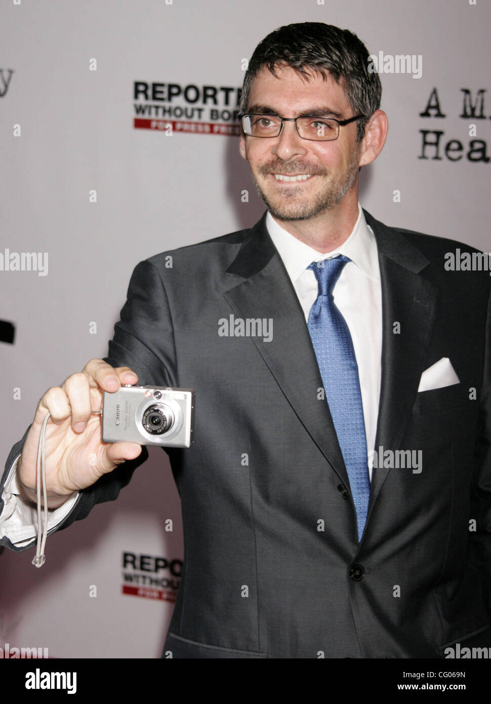 Jun 13, 2007 - New York, NY, USA - Actor JOHN ORLOFF takes a photo at ...