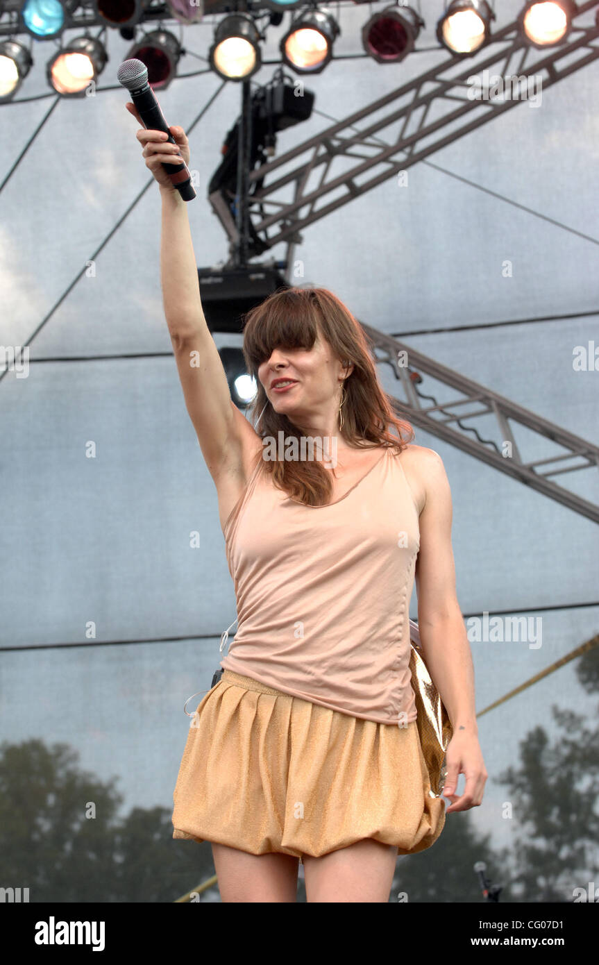 Jun 15, 2007 Manchester, TN; USA, Singer SABINA SCIUBBA of the band ...