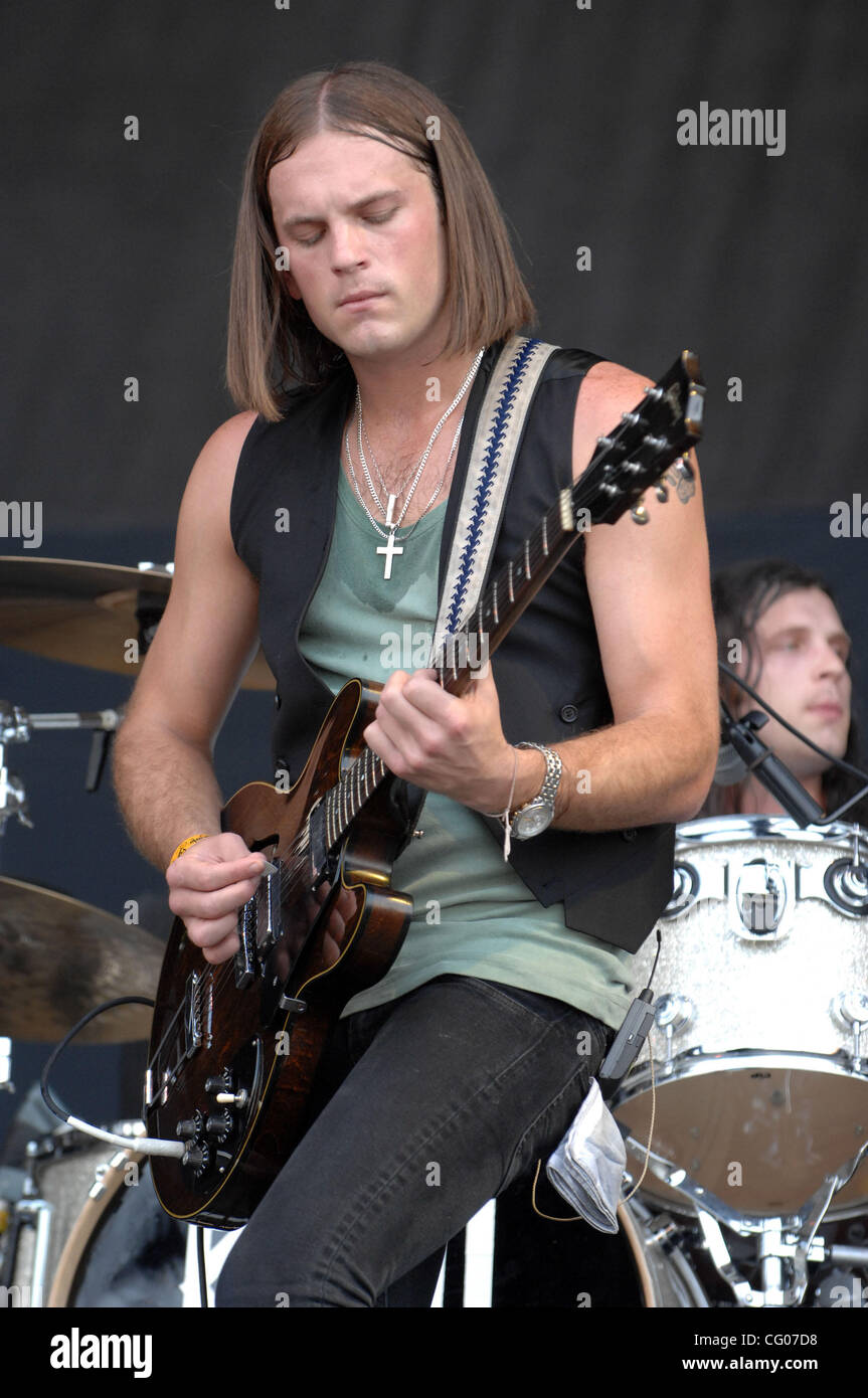 Jun 15, 2007 Manchester, TN; USA, Singer / Guitarist CALEB FOLLOWILL of ...