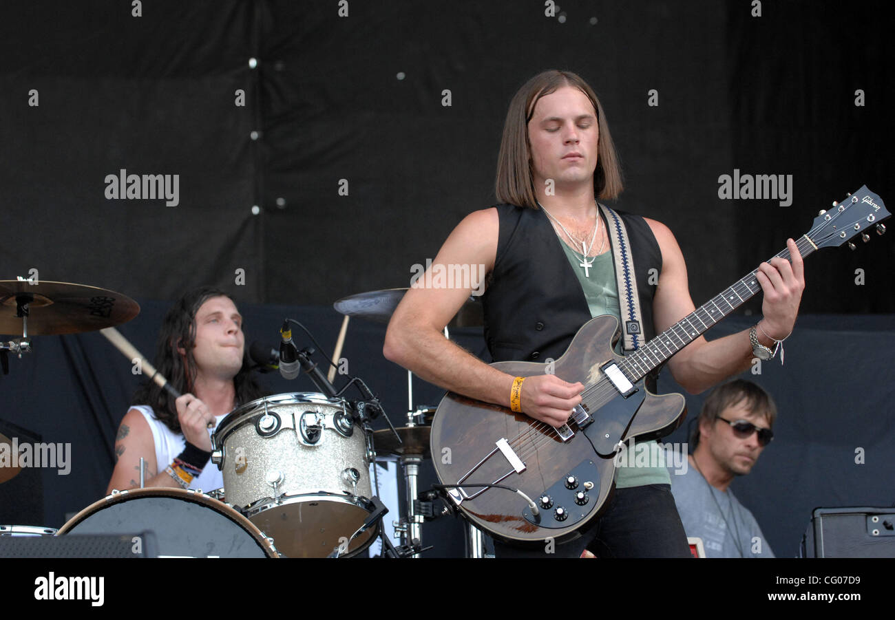 Jun 15, 2007 Manchester, TN; USA, Singer / Guitarist CALEB FOLLOWILL ...