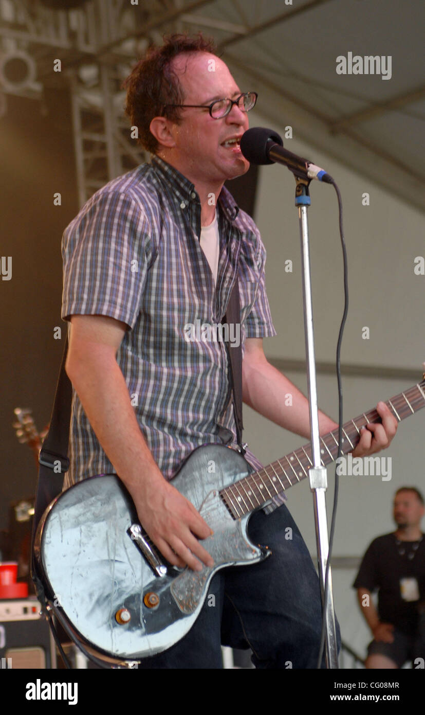 Jun 16, 2007 Manchester, TN; USA, Singer / Guitarist CRAIG FINN of the ...