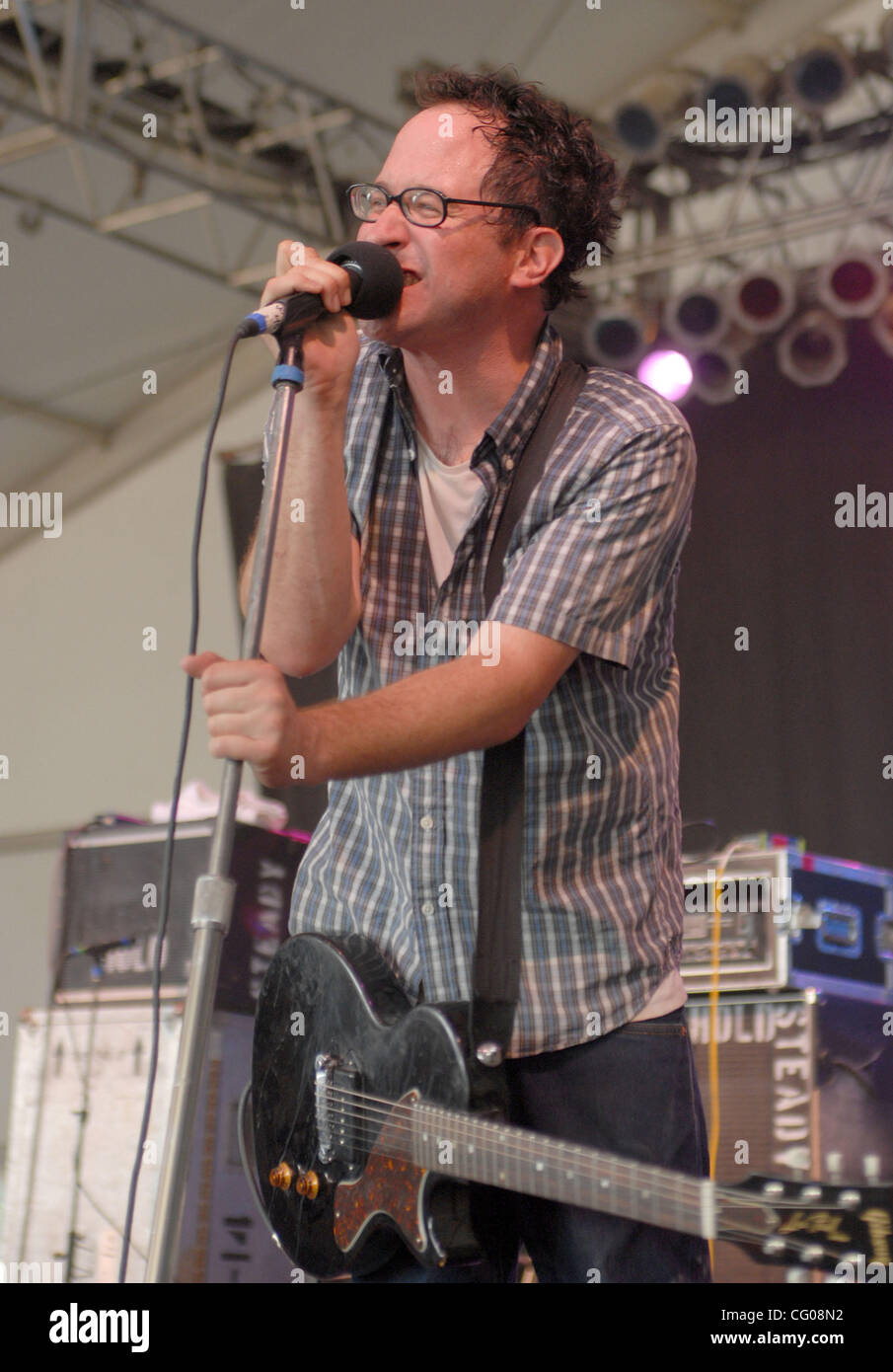 Jun 16, 2007 Manchester, TN; USA, Singer / Guitarist CRAIG FINN of the ...