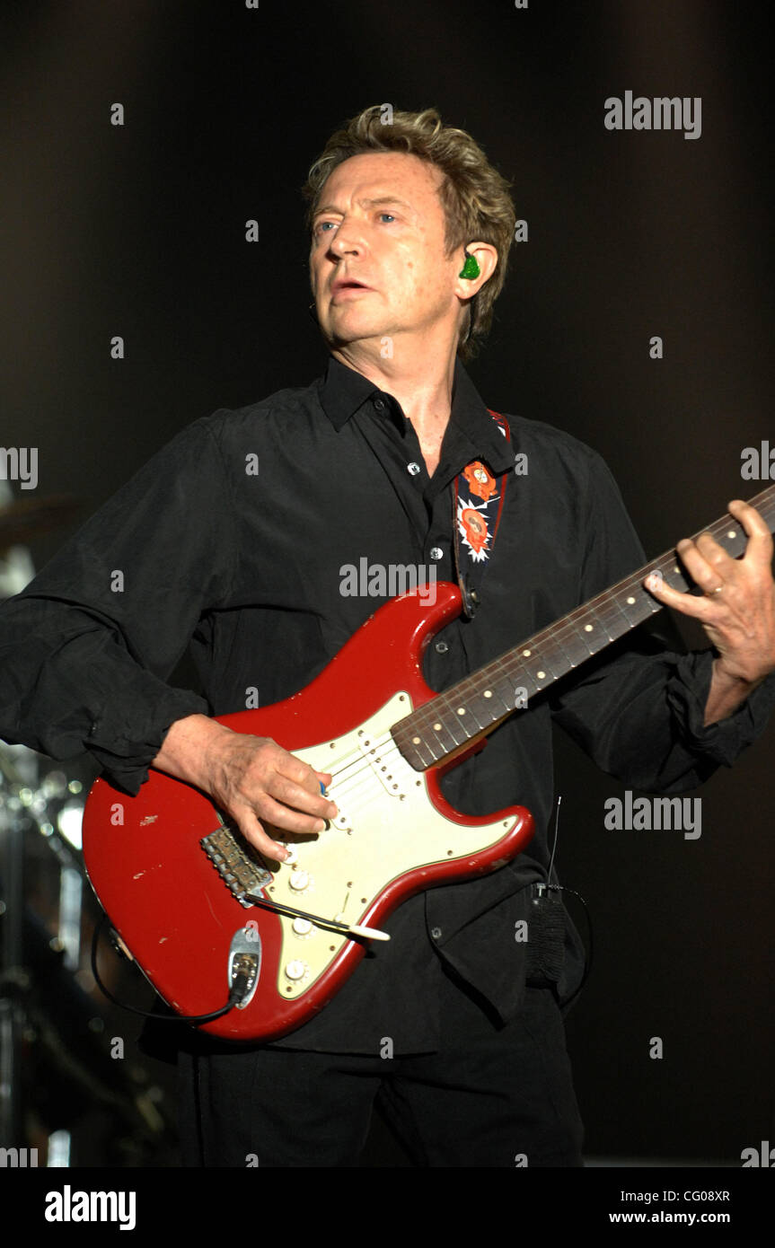 Jun 16, 2007 Manchester, TN; USA, Guitarist ANDY SUMMERS of the band ...