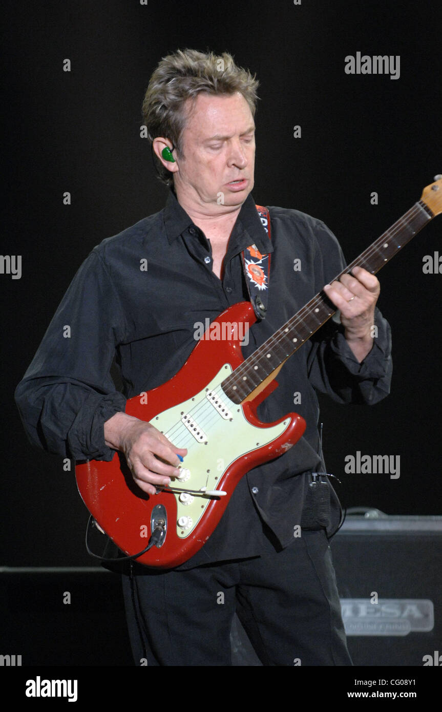 Jun 16, 2007 Manchester, TN; USA, Guitarist ANDY SUMMERS of the band ...