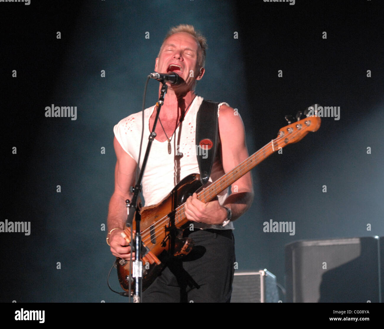 The police reunion tour 2007 hi-res stock photography and images - Alamy