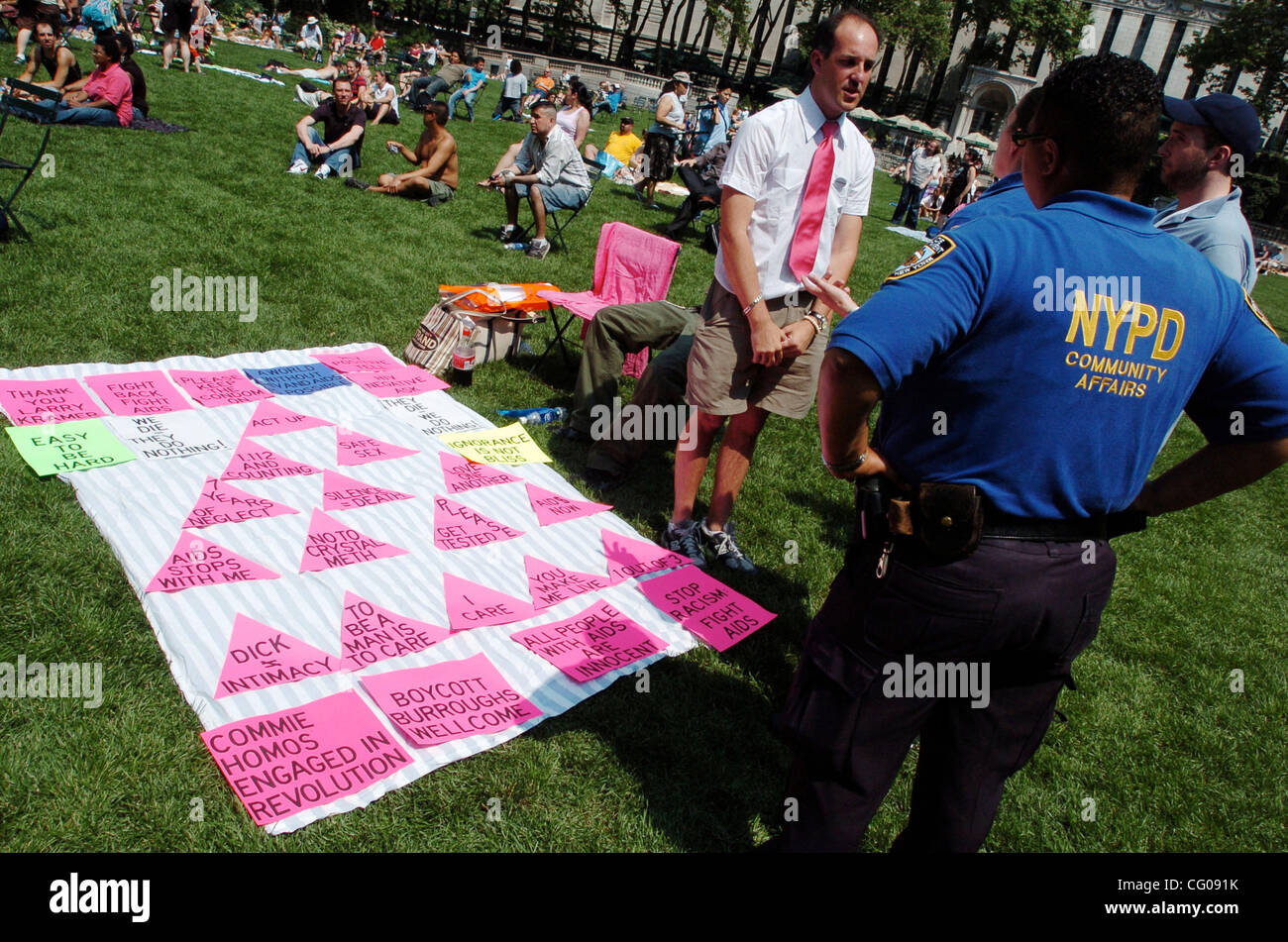 NY Community Affairs Police make Nathaniel Siegel (R) and Eric Leven (L ...