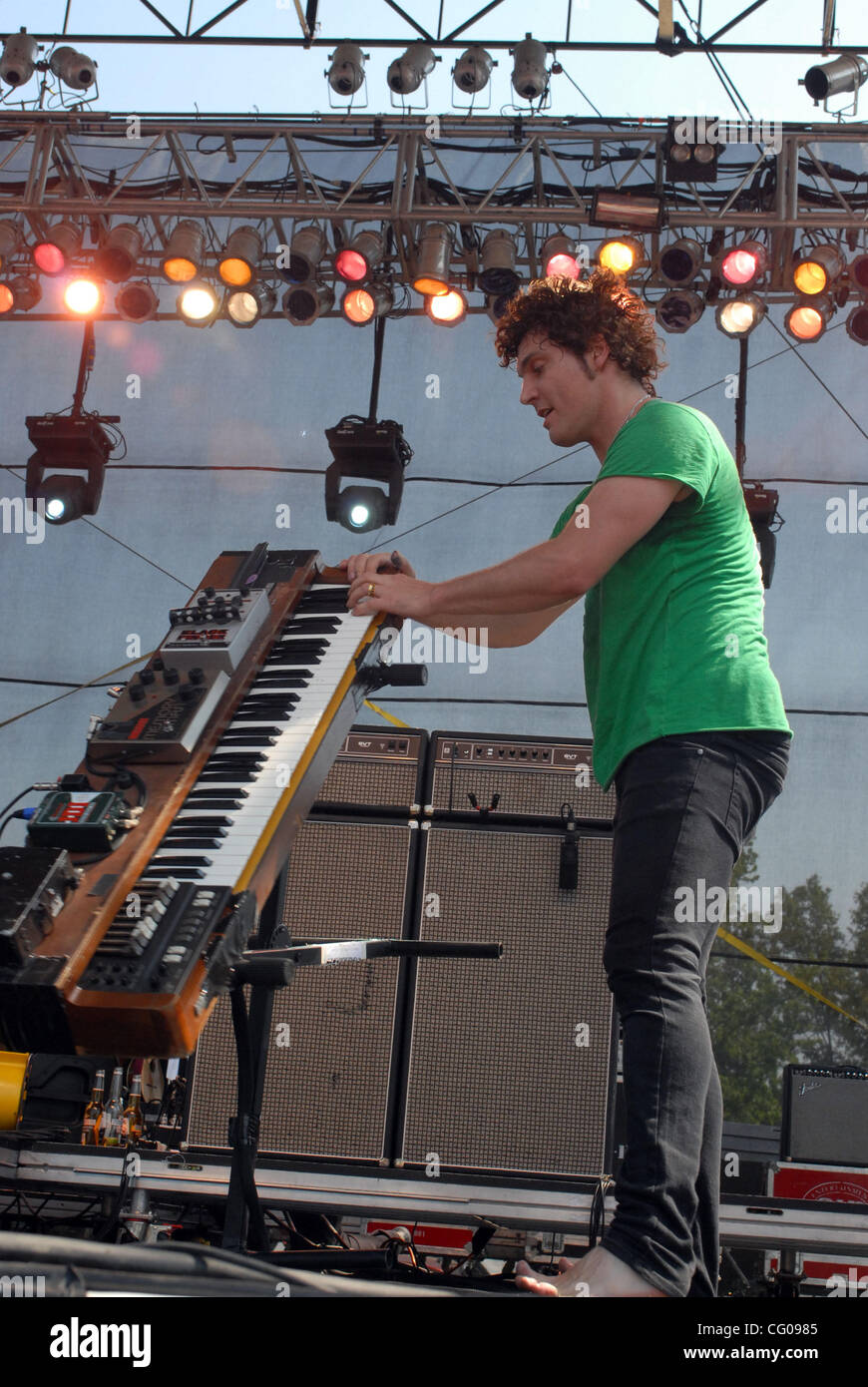 Jun 17, 2007 Manchester, TN; USA, Bass Guitarist CHRIS ROSS of the band ...