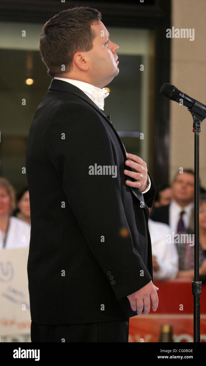 Paul potts britains got talent hi-res stock photography and images - Alamy