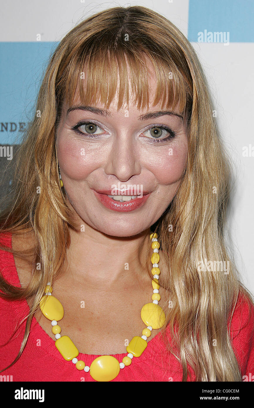 Lisa Coltman's Instagram, Twitter & Facebook on IDCrawl