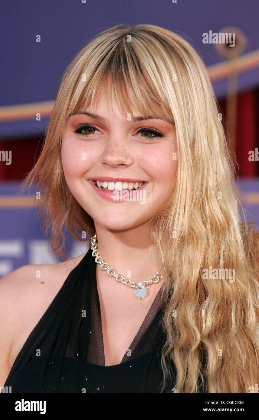 Jun 22, 2007 - Hollywood, CA, USA - AIMEE TEEGARDEN at the 'Ratatouille ...