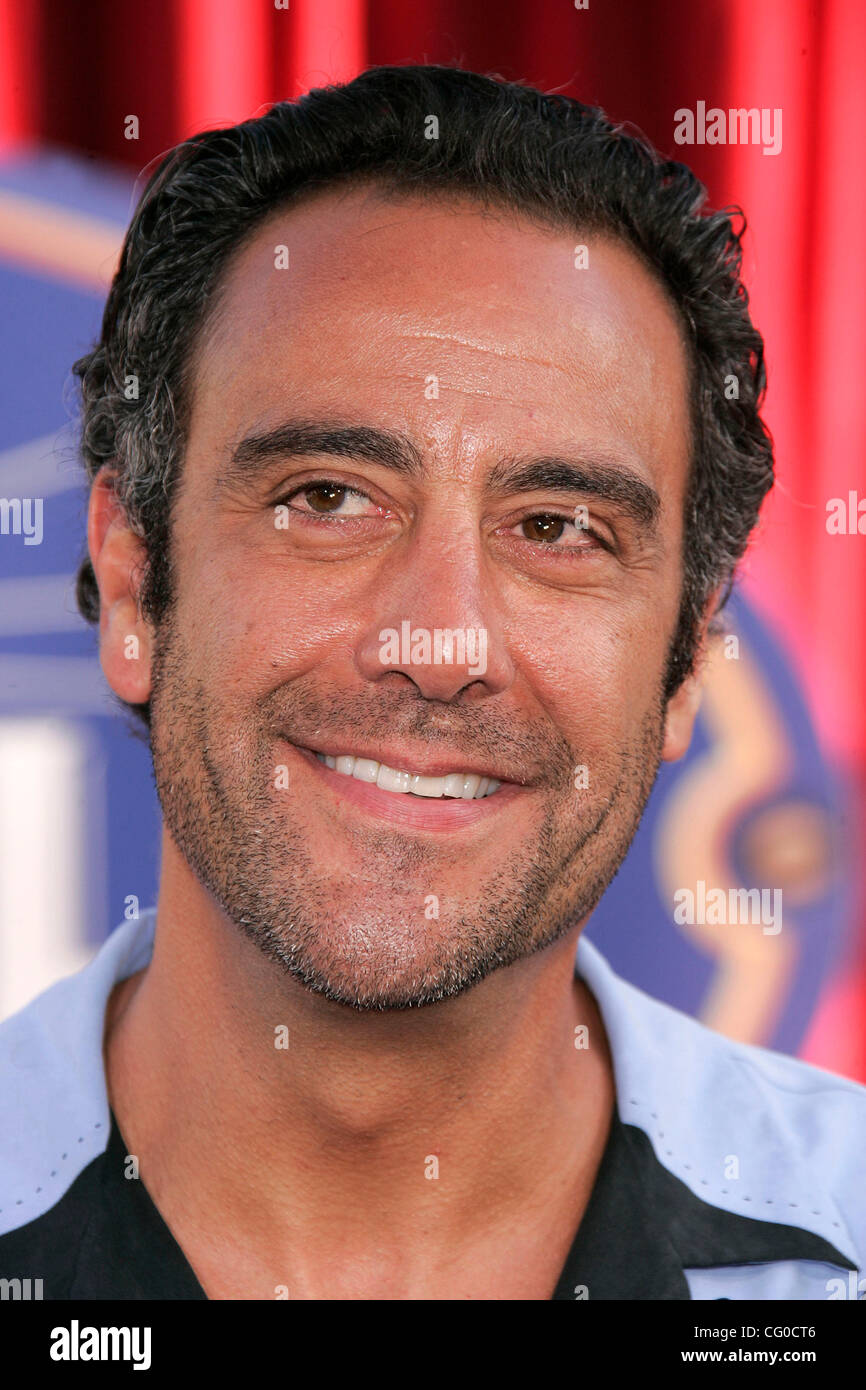 Jun 22, 2007 - Hollywood, CA, USA - BRAD GARRETT at the 'Ratatouille ...