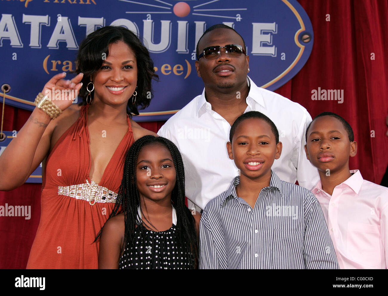 Jun 22, 2007 - Hollywood, CA, USA - LAILA ALI & family at the ...