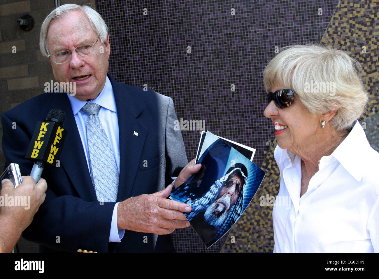 Jun 25, 2007- Los Angeles, CA, USA- JOHN and BARBARA BURROWS , the ...