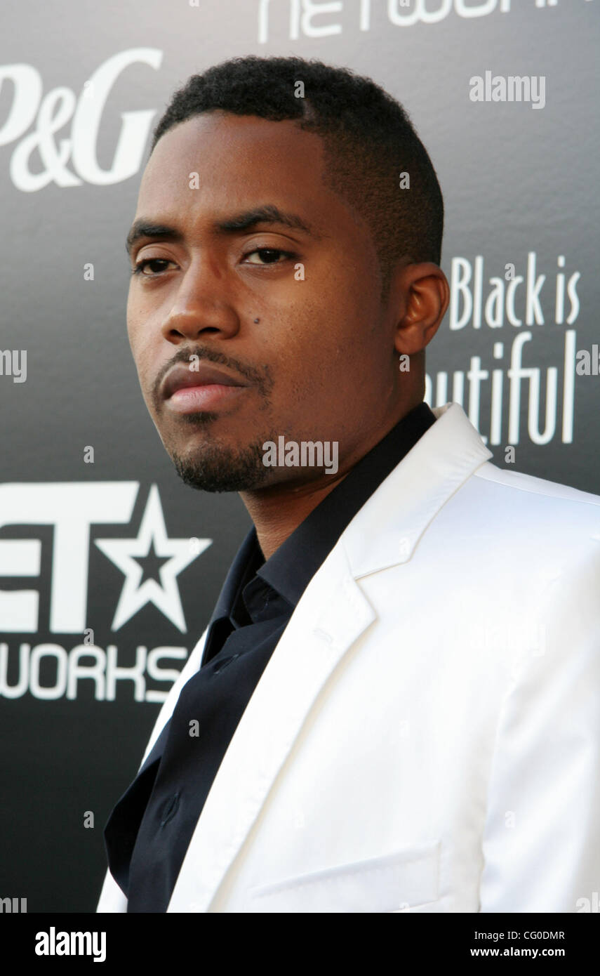 Jun 25, 2007 - Hollywood, CA, USA - Hip Hop Artist NAS arriving at the ...