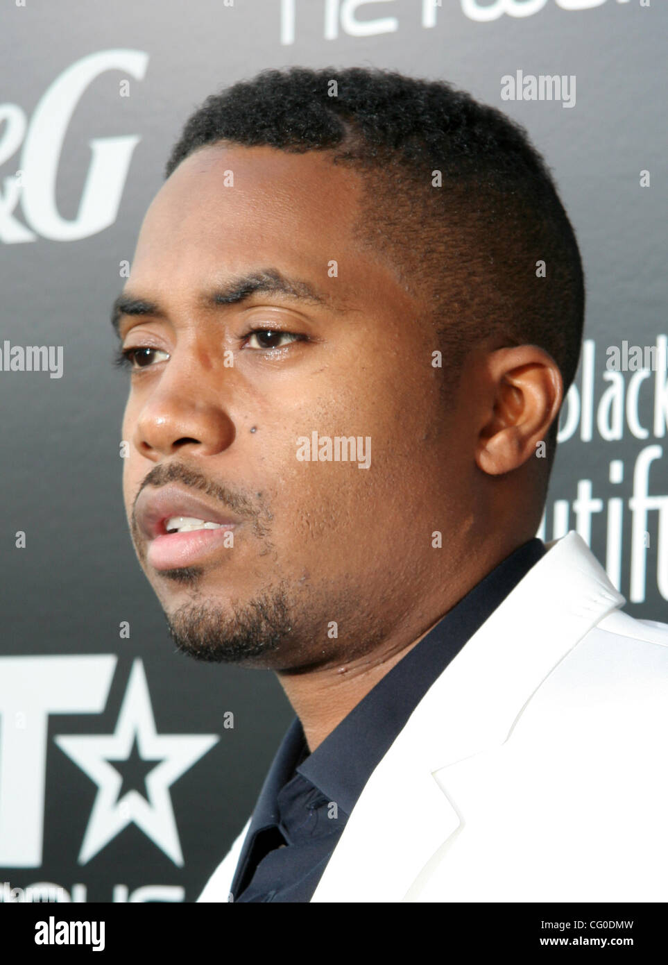 Jun 25, 2007 - Hollywood, CA, USA - Hip Hop Artist NAS arriving at the ...