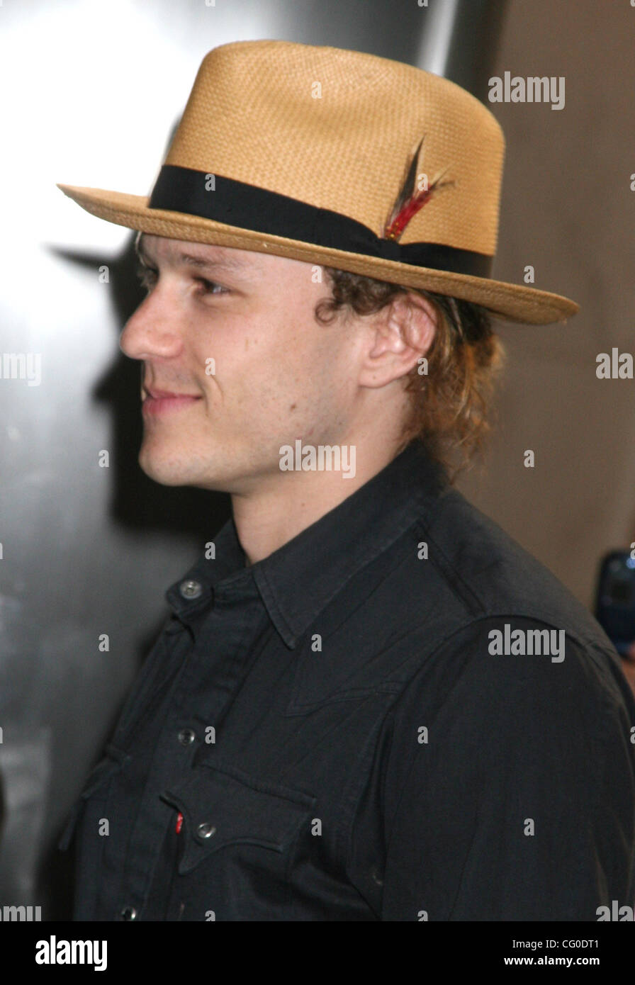 Monster's ball ledger hi-res stock photography and images - Alamy