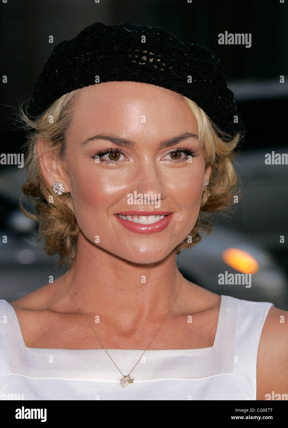 Jun 26,2007; Beverly Hills, California, USA; Actress KELLY CARLSON at ...